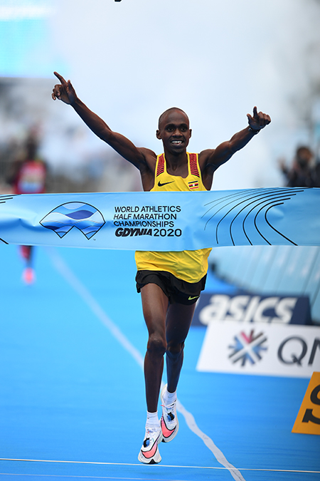 Jacob Kiplimo: Ugandan long distance runners break Half Marathon World ...